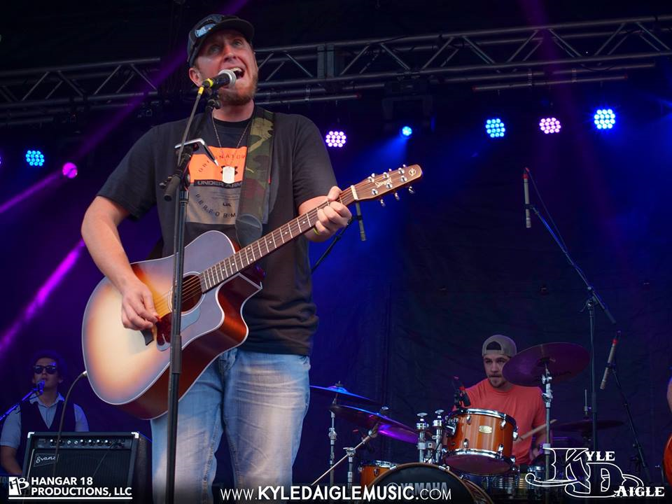 Kyle Daigle Releases Blue-Collar Anthem “Out There” – Pro Country