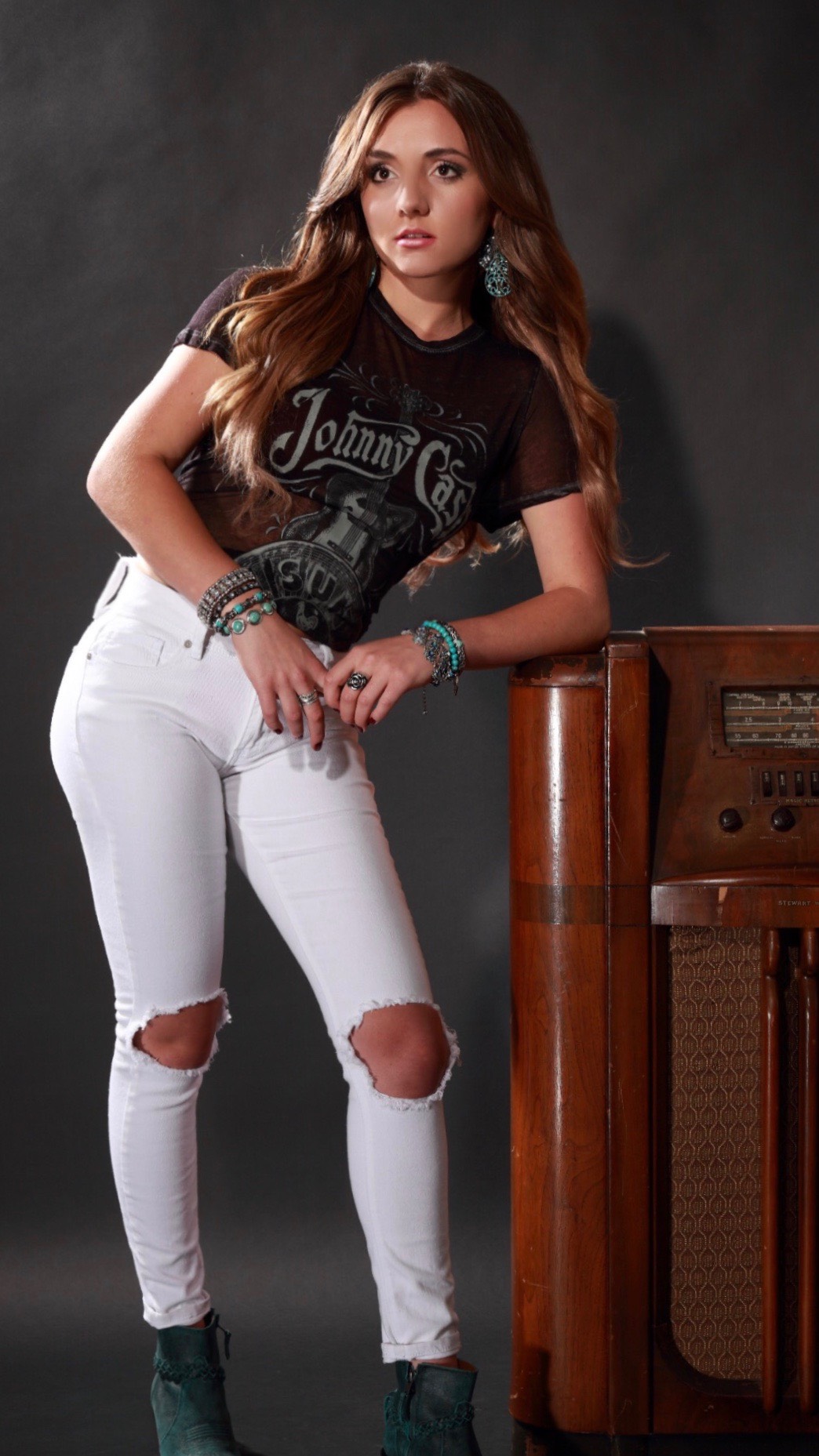 Payton Howie Introduces Herself with Anthemic, Empowering Debut Single ...