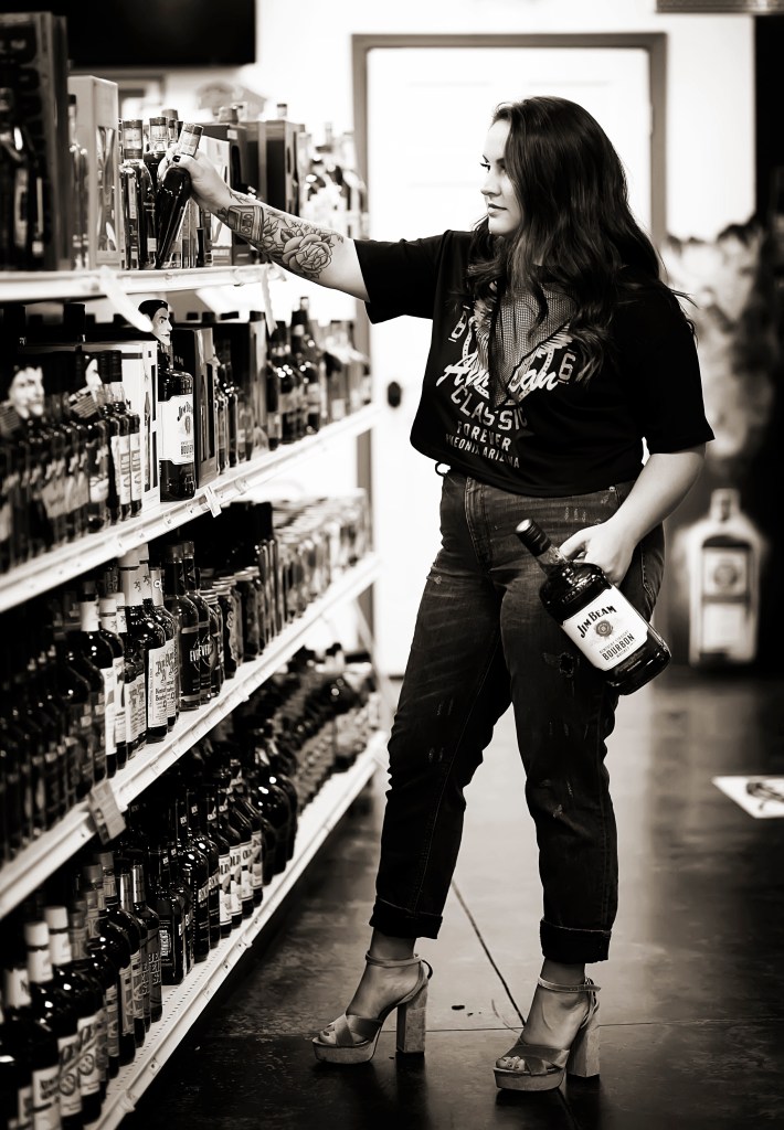 Taylor Austin Dye Finds Her Country Rocking Sound on New Single “Mean ...
