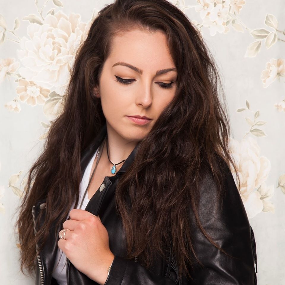 Chelsey Carter Looks to Showcase Artistic Growth with Sophomore EP ...