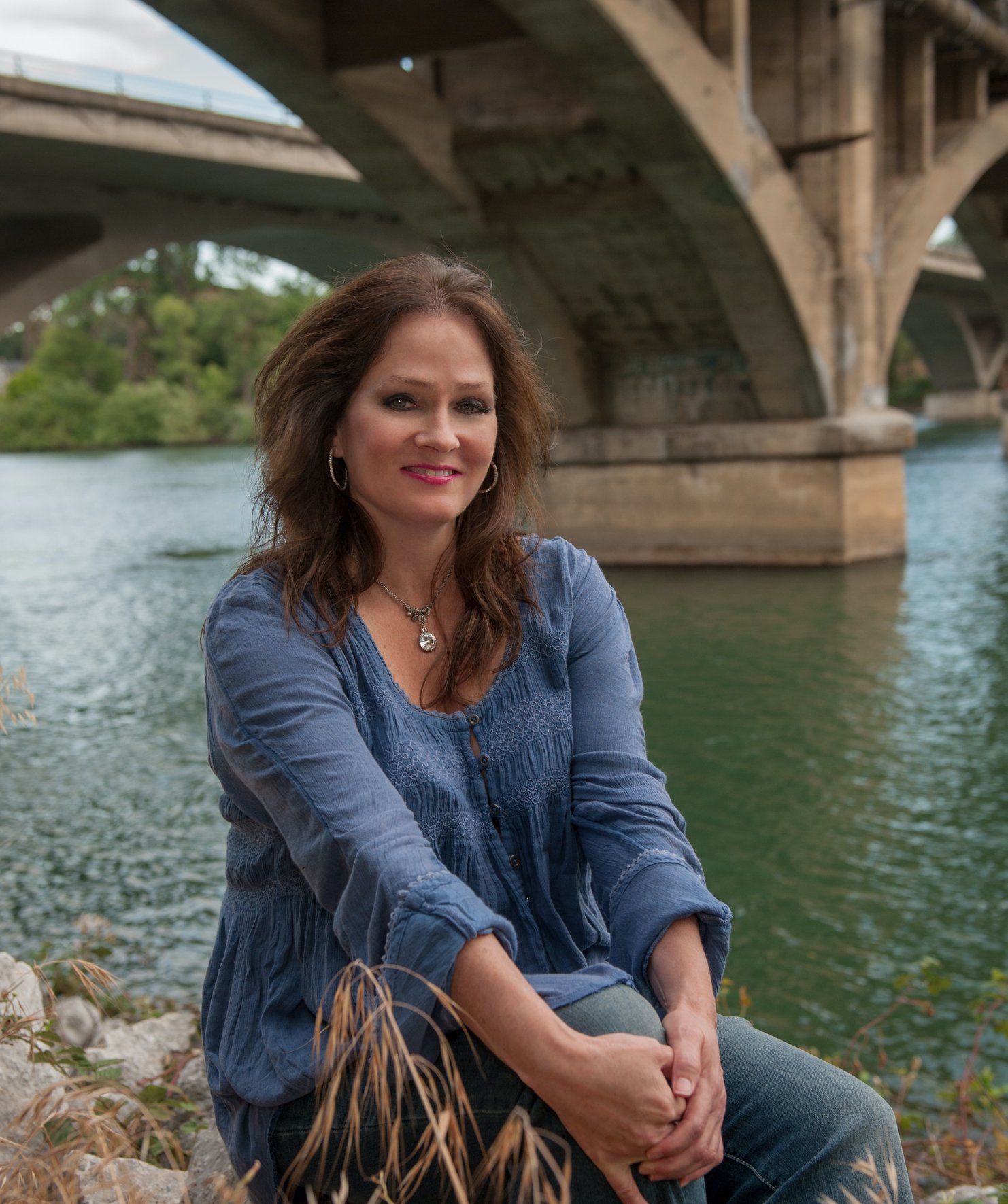 Amy Jack Introduces Herself with Merle Haggard Produced Album – Pro Country