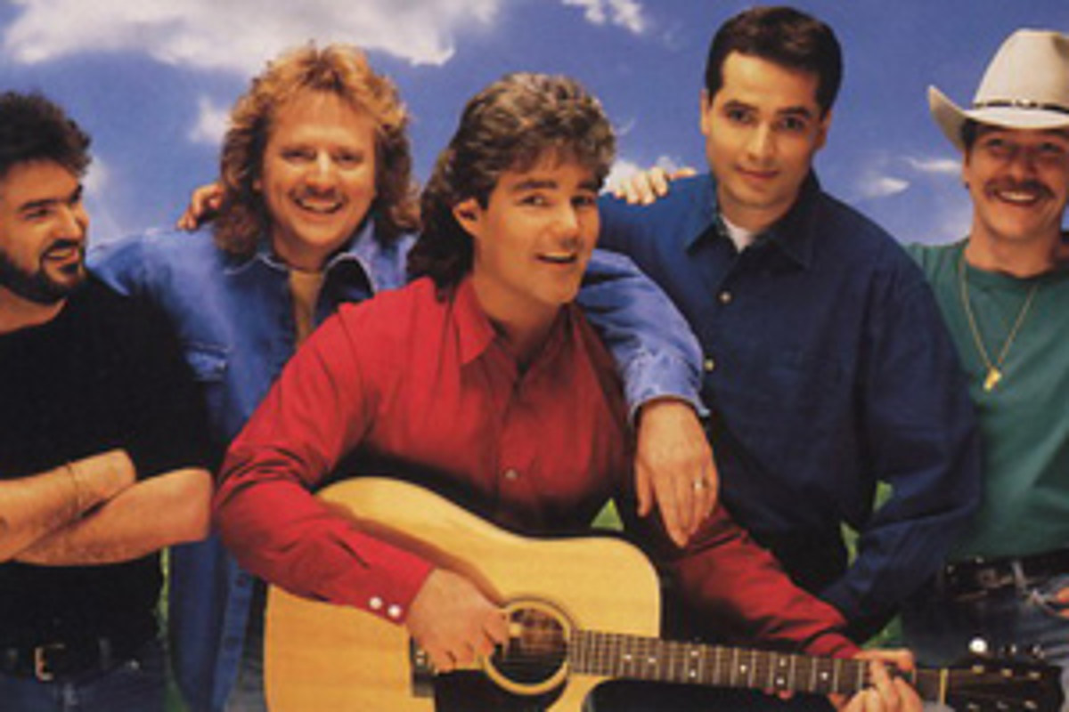 35 Years and Counting: The Shenandoah Story (So Far) – Pro Country