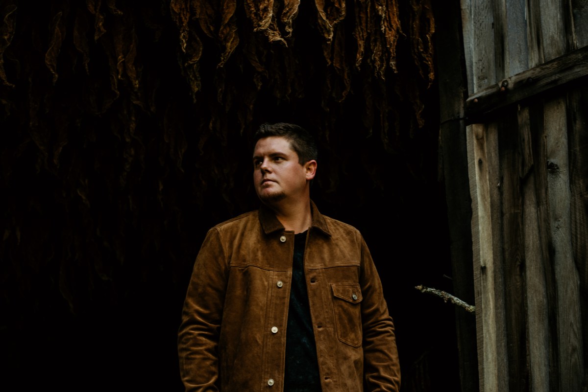 Dustin Collins Releases Rocking Honky Tonk Single, “Gone” – Pro Country