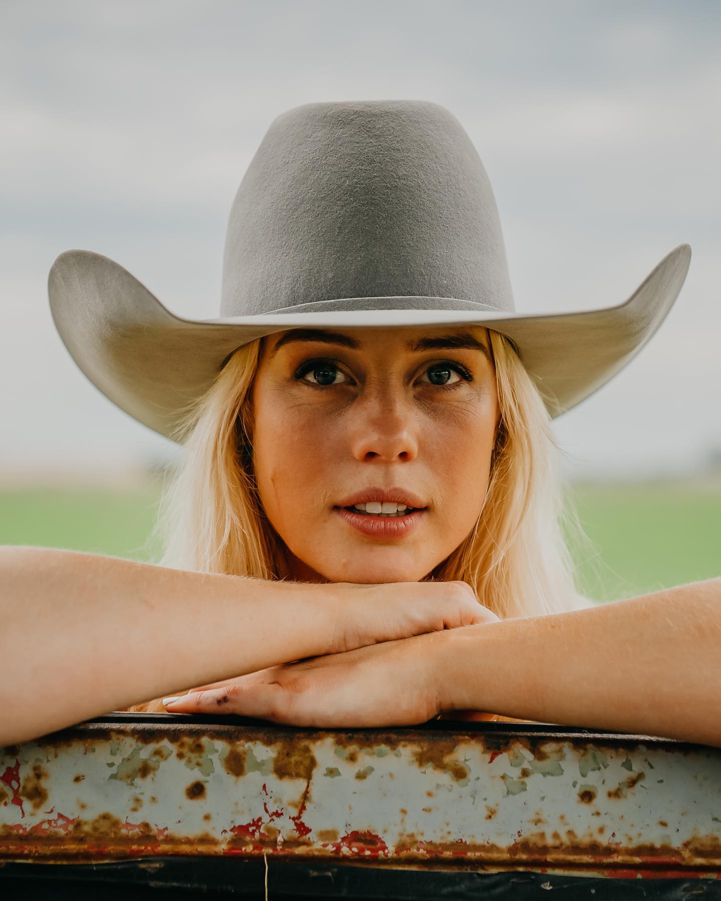 Sara Berki Offers an Emotional Roller Coaster on Debut EP, ‘Heartline ...