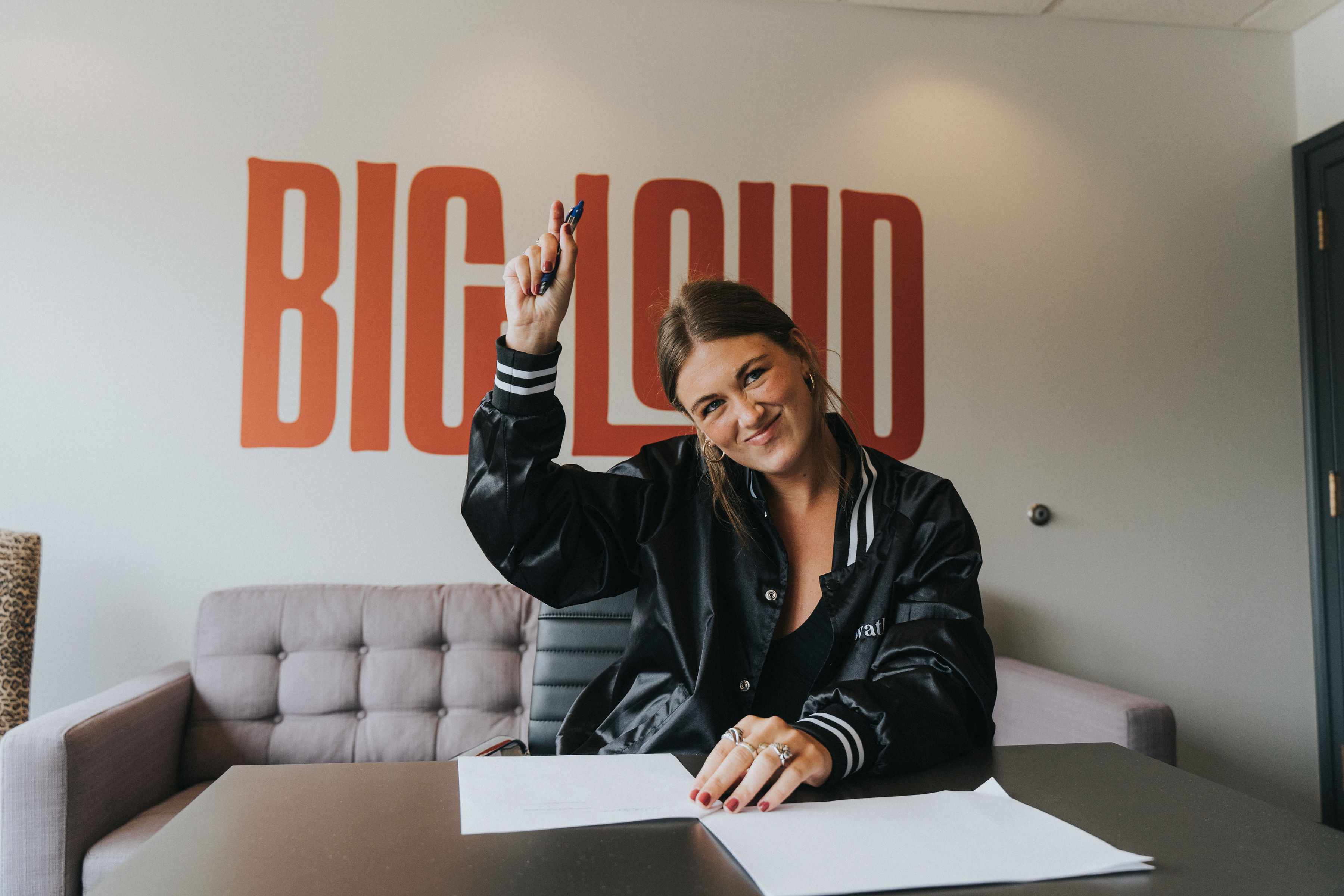 Lauren Watkins Captures Truth and Commonality on Debut EP – Pro Country