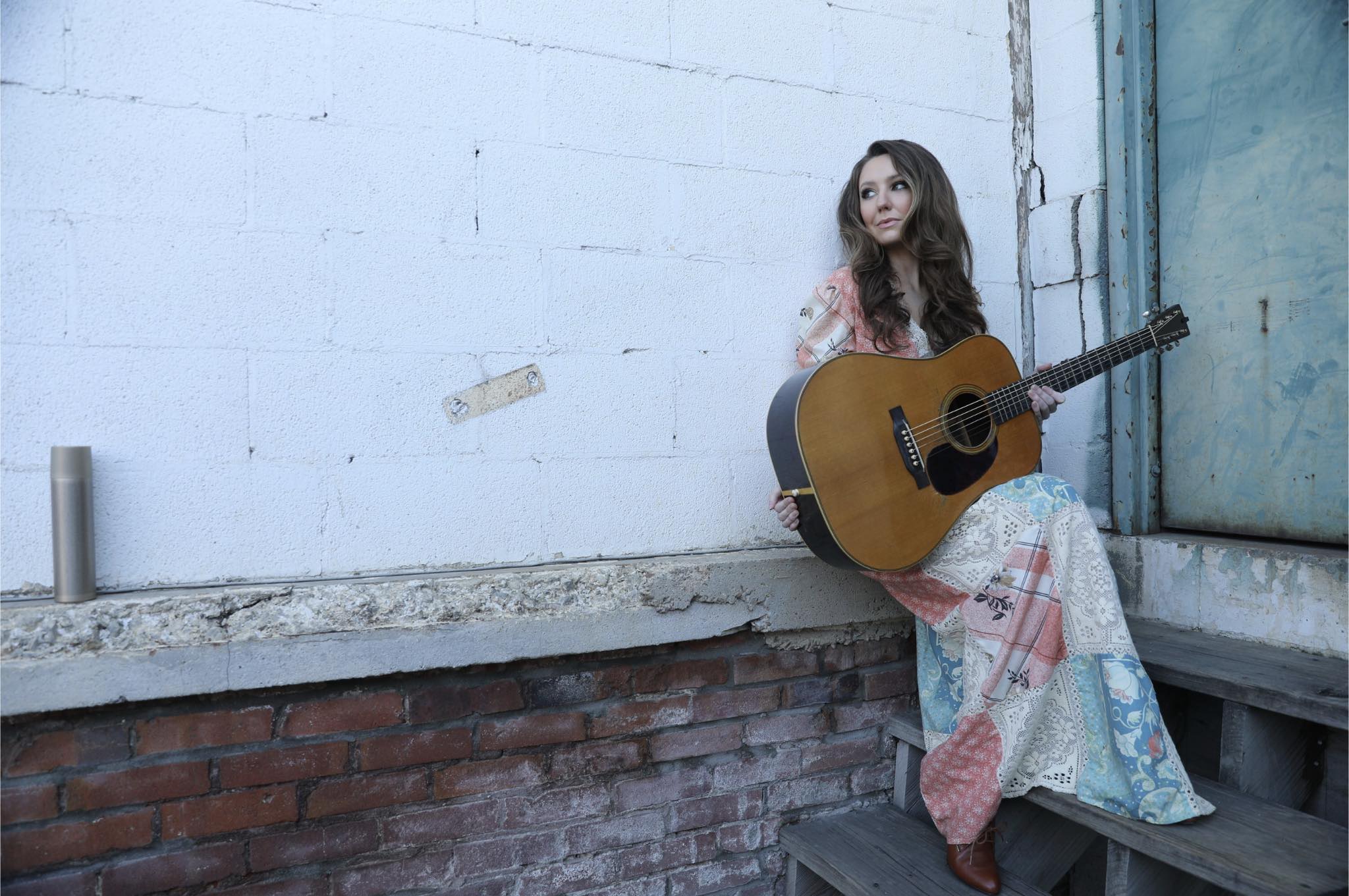 Caroline Owens on Fulfilling Her Bluegrass Dreams with Debut Single ...