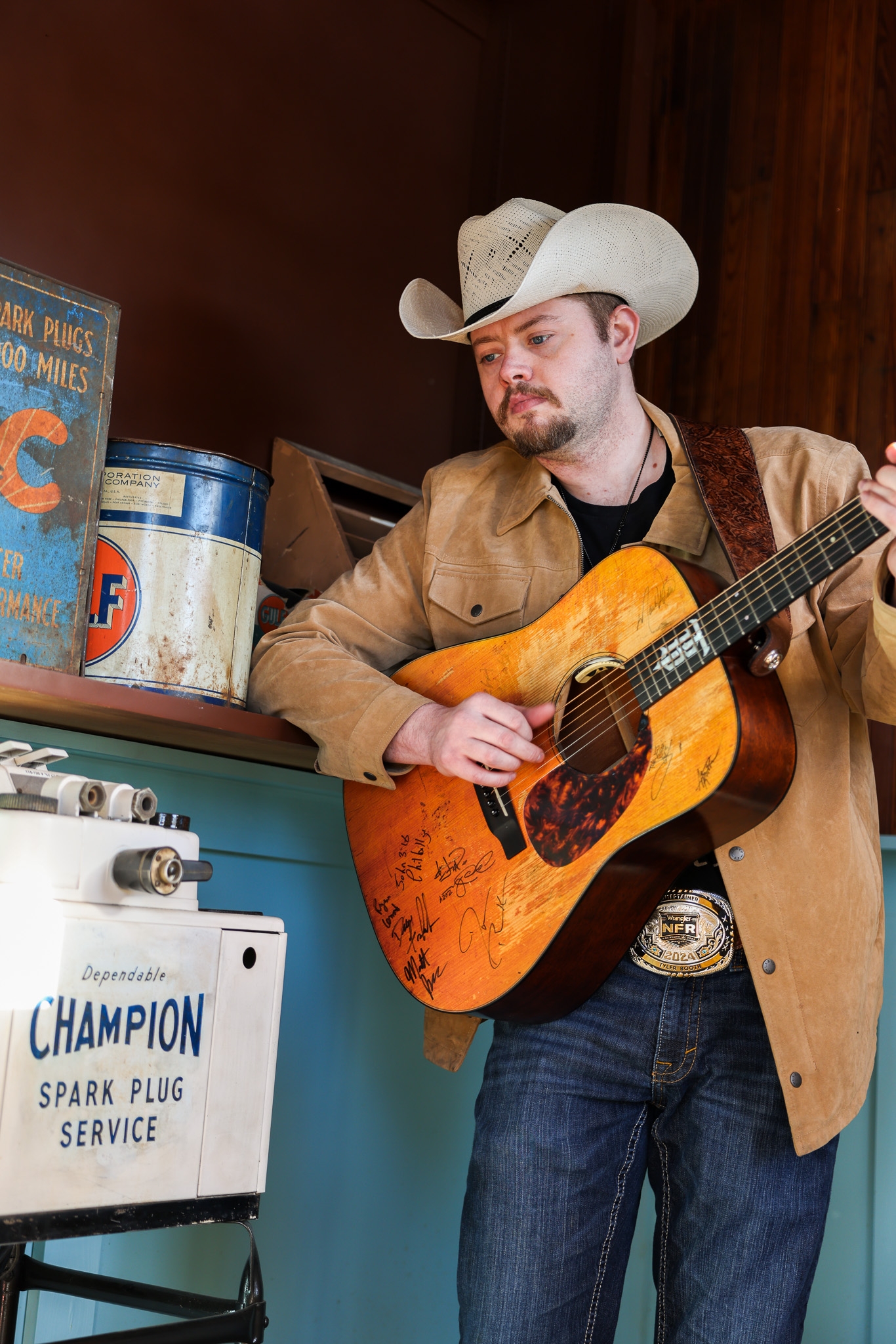 Tyler Booth on Reconnecting with His Bluegrass State Roots on New EP ...